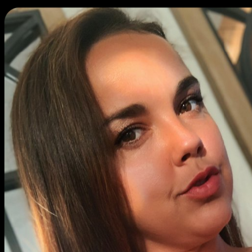 Talk to Dillion Harper - Fallfor.ai